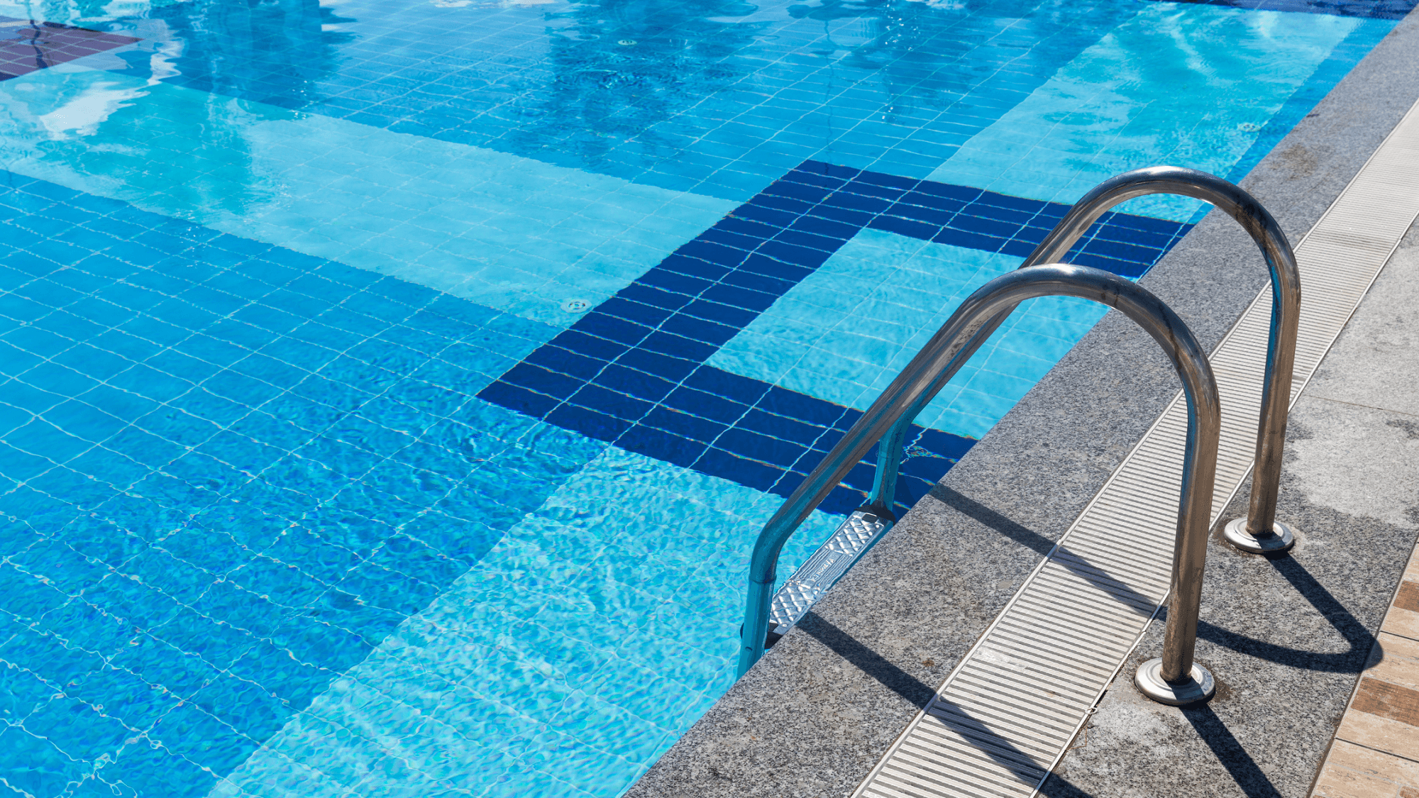 Bien choisir le revêtement du fond de piscine | Piscine.be